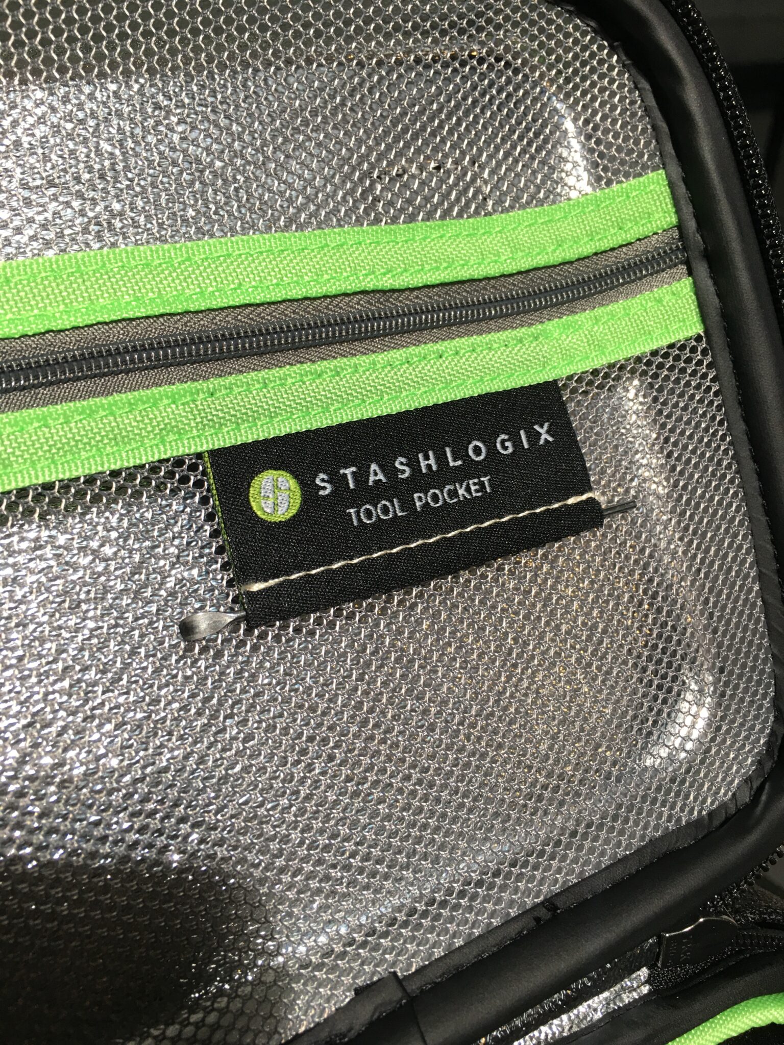 Stashlogix Silverton Lockable Stash Case - Medium | Dry Herb Vaporiser ...